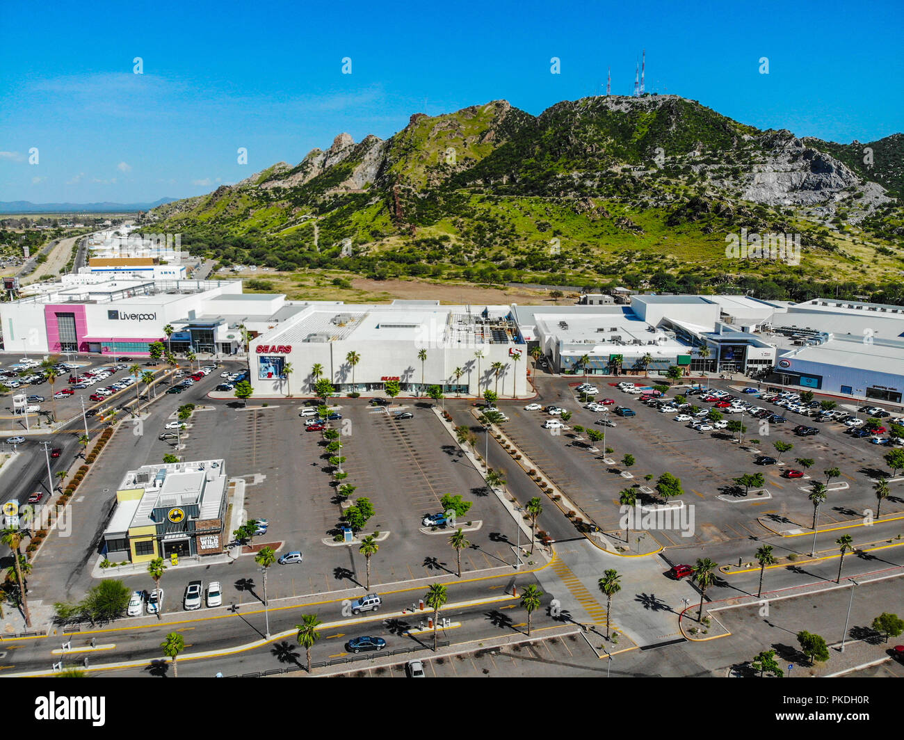 Centro comercial de la ciudad centro hi-res stock photography and ...