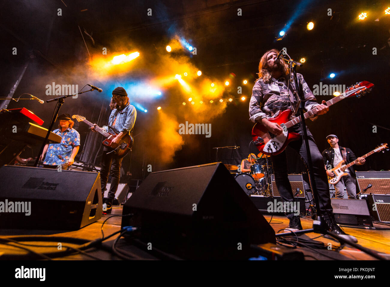 Man stage point hi-res stock photography and images - Alamy