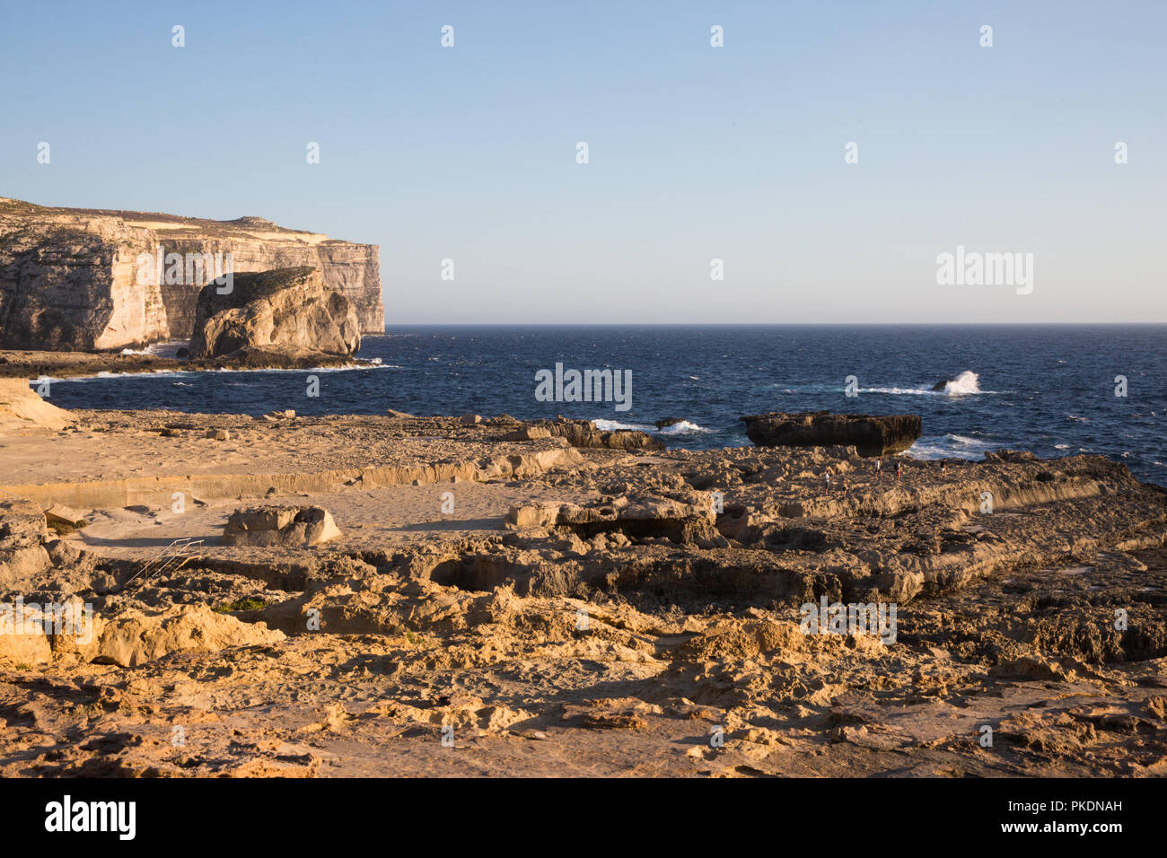 Limestone cliffs and mediterranean sea hi-res stock photography and ...