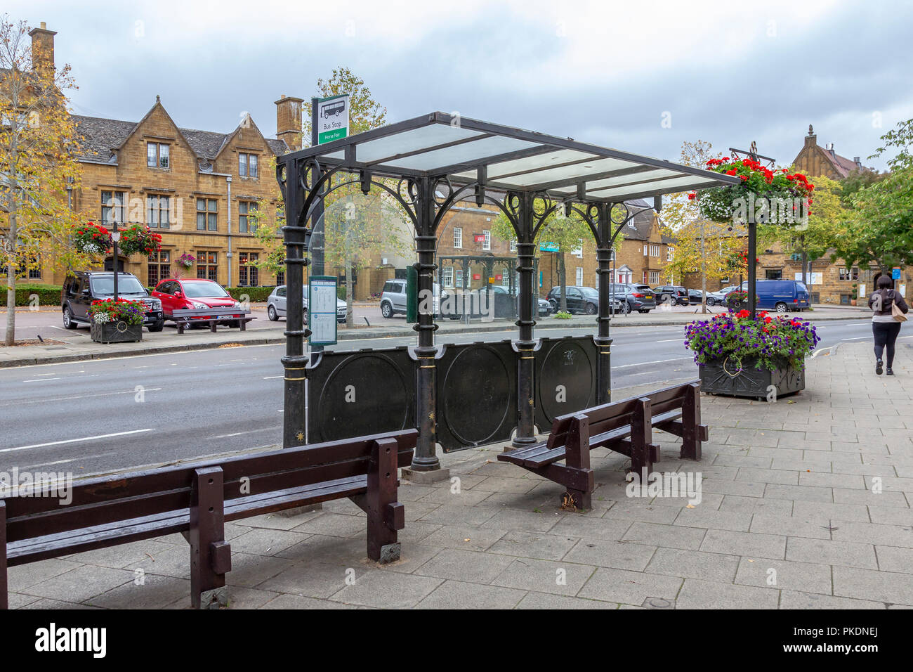 Old fashioned bus shelter, Banbury Oxfordshire, uk Stock Photo - Alamy