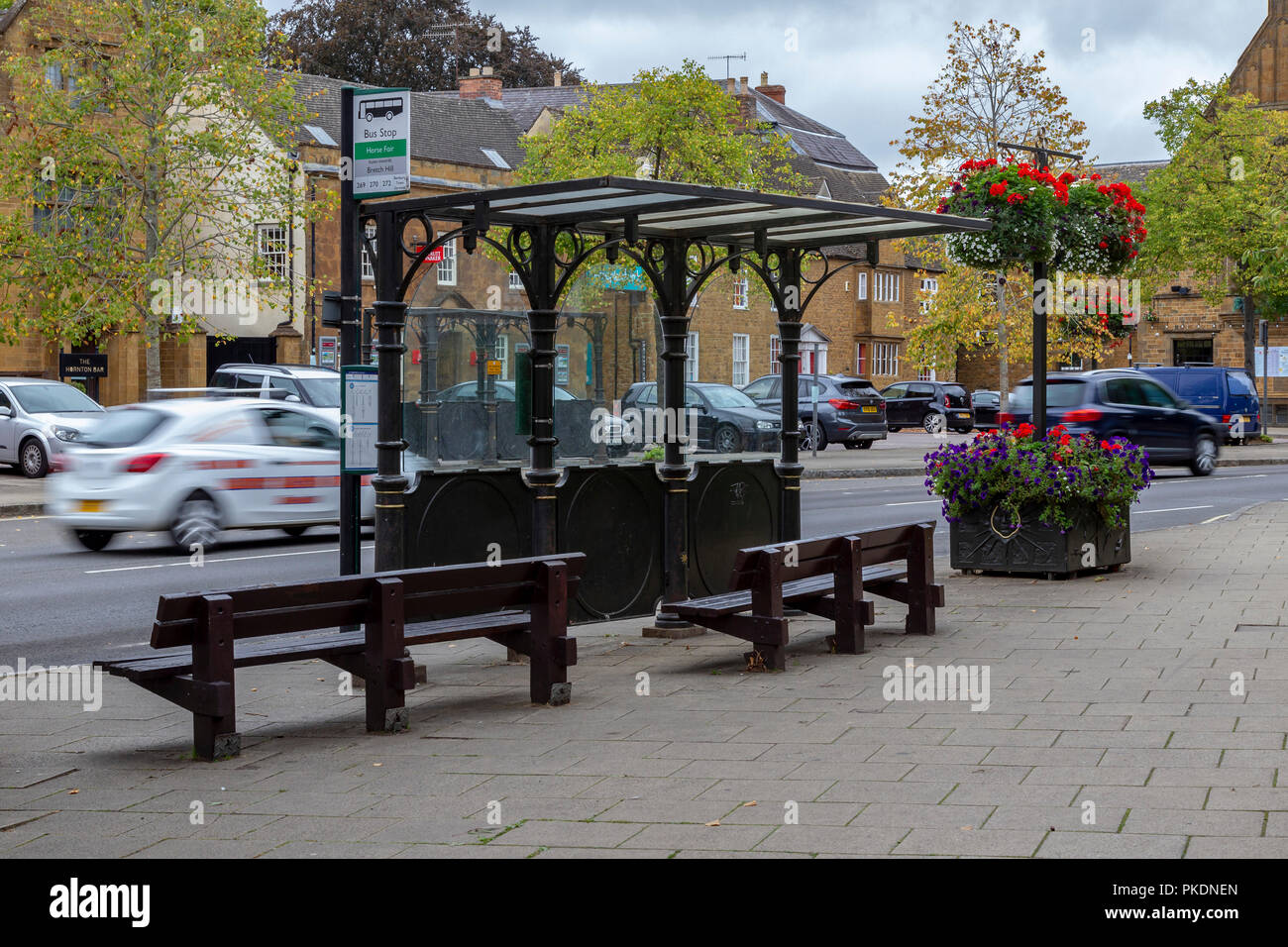 Old fashioned bus shelter, Banbury Oxfordshire, uk Stock Photo - Alamy