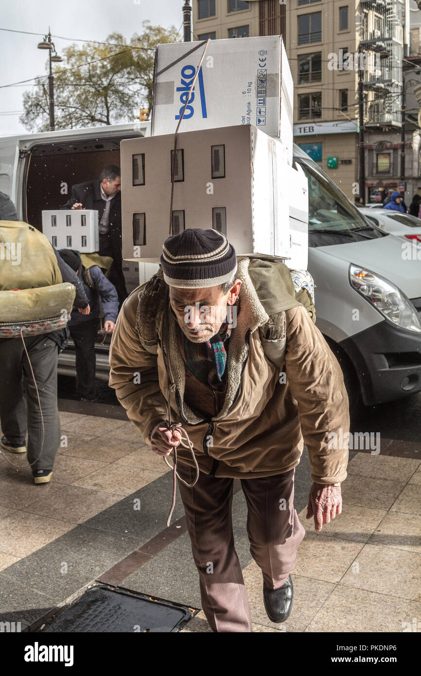Old man working hard hi-res stock photography and images - Alamy