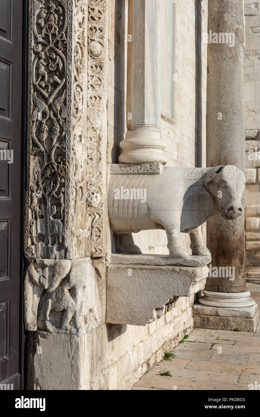 Ancient Basilica of San Nicola, Bari Stock Photo - Alamy