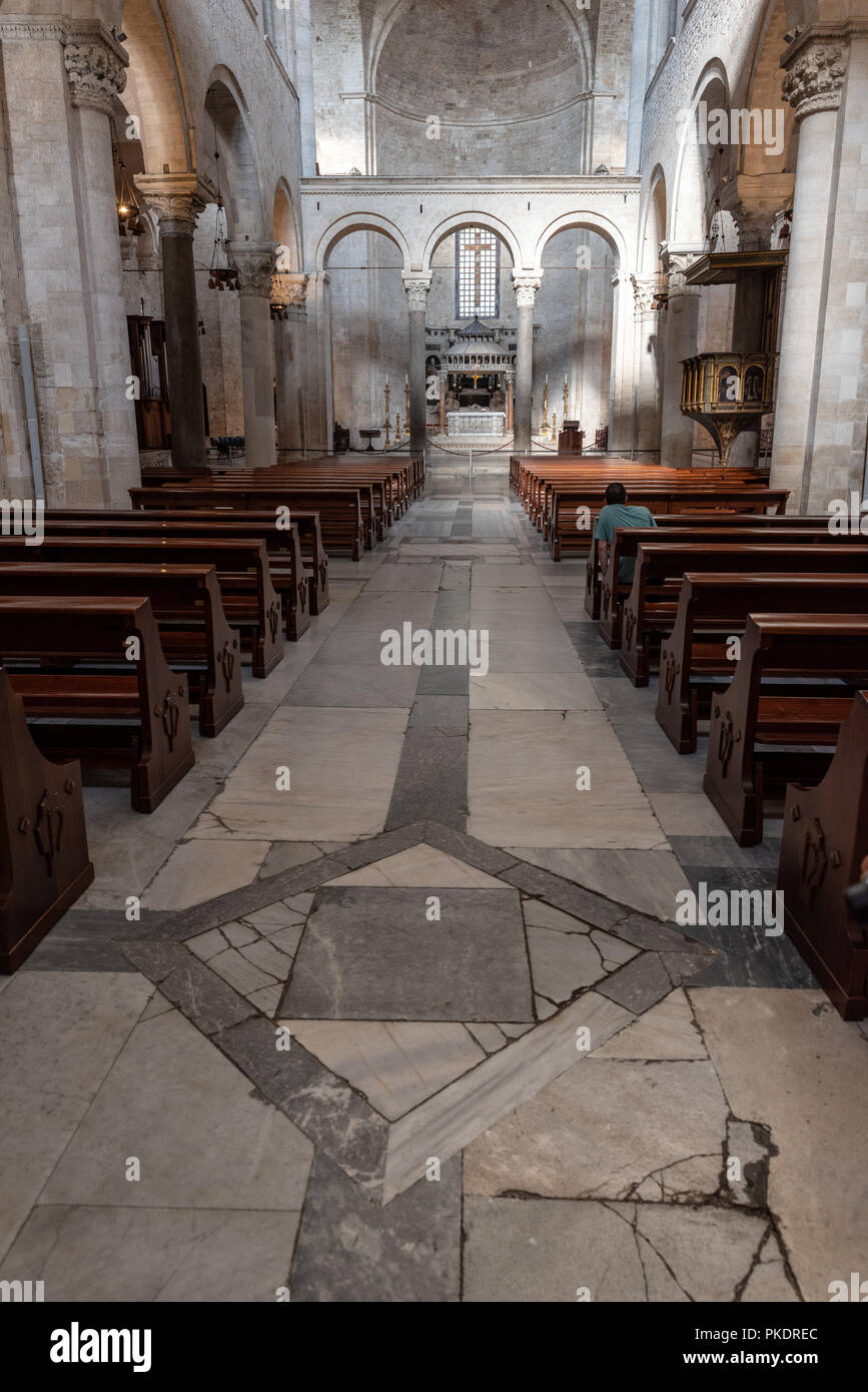 Ancient Basilica of San Nicola, Bari Stock Photo - Alamy
