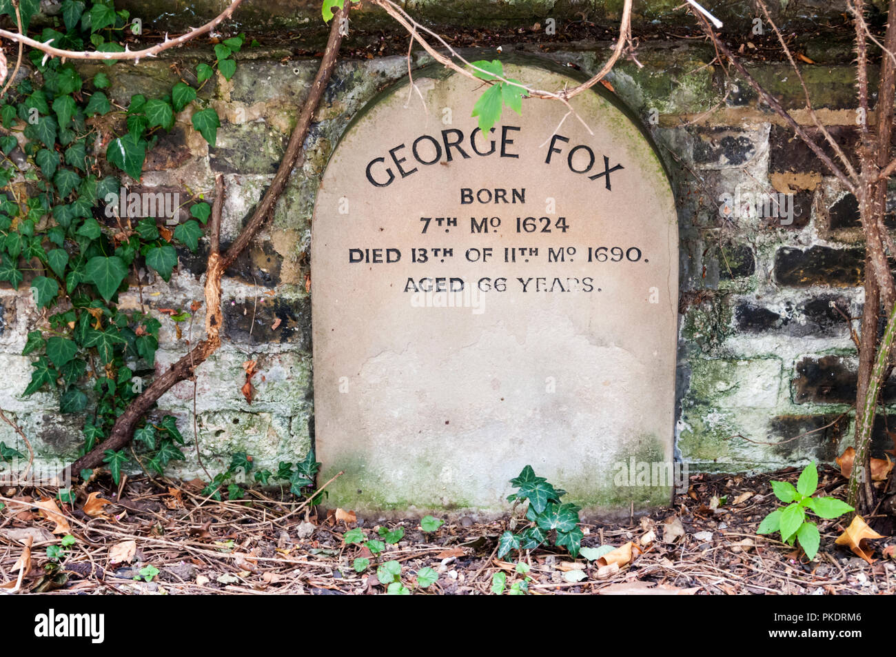 George foxs grave hi-res stock photography and images - Alamy