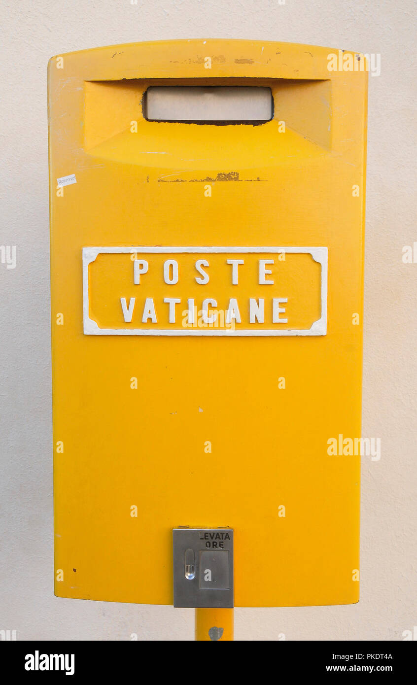 Italy, Lazio, Rome, Vatican City, St Peter's Square, Vatican Post box ...