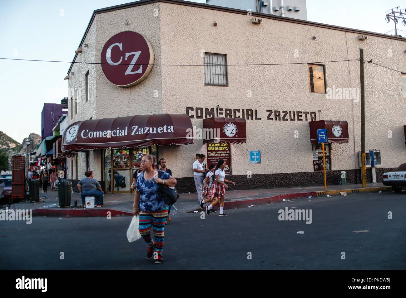 Vida cotidiana en el centro historico de Hermosillo, Sonora, Mexico ...