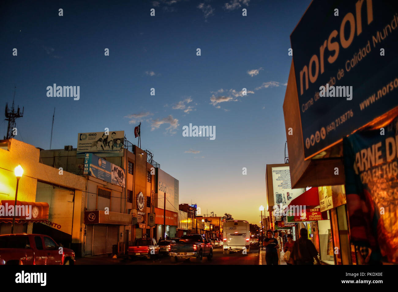 Vida cotidiana en el centro historico de Hermosillo, Sonora, Mexico ...