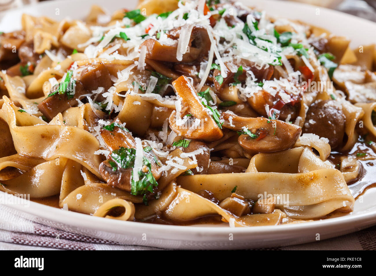 Italian gravy hi-res stock photography and images - Alamy