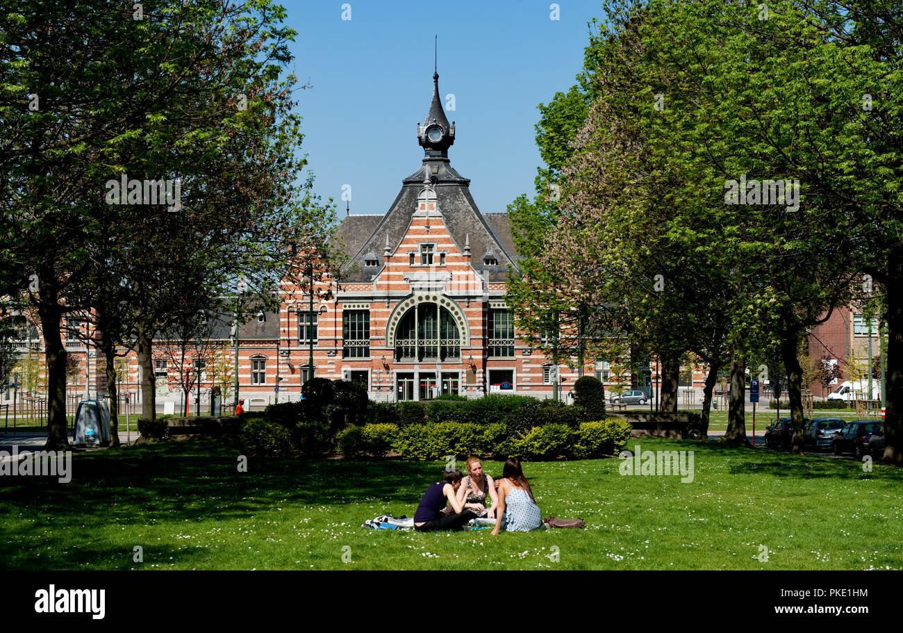 Schaerbeek station hi-res stock photography and images - Alamy