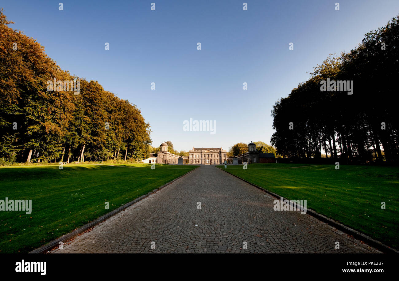 The 18th century Château of Seneffe, designed by Laurent-Benoît Dewez ...