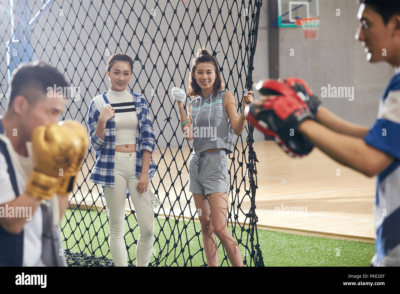 The young boxing Stock Photo - Alamy