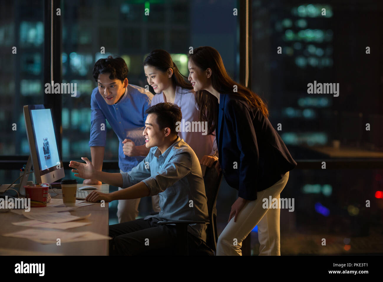 Business team to work overtime at the office Stock Photo - Alamy