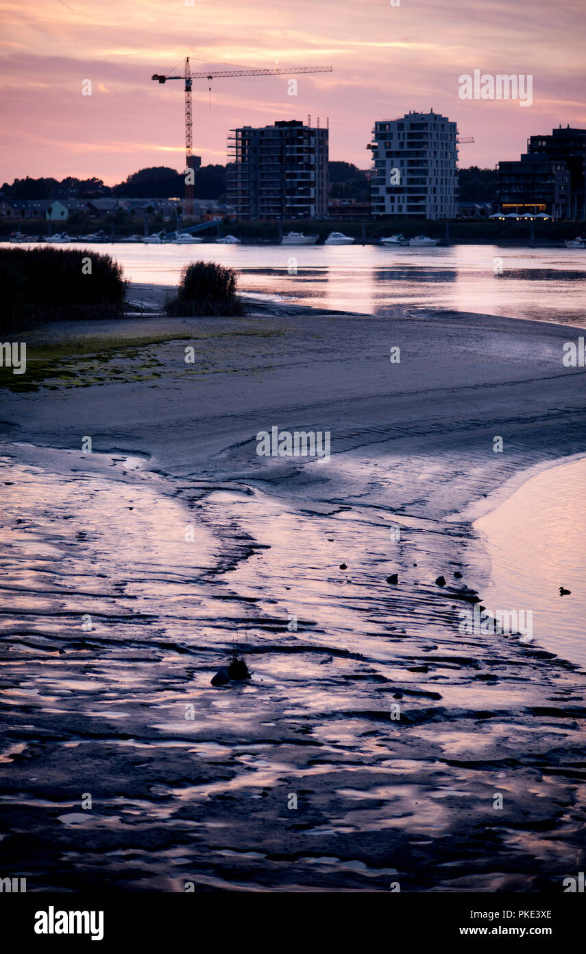Schelde oever hi-res stock photography and images - Alamy