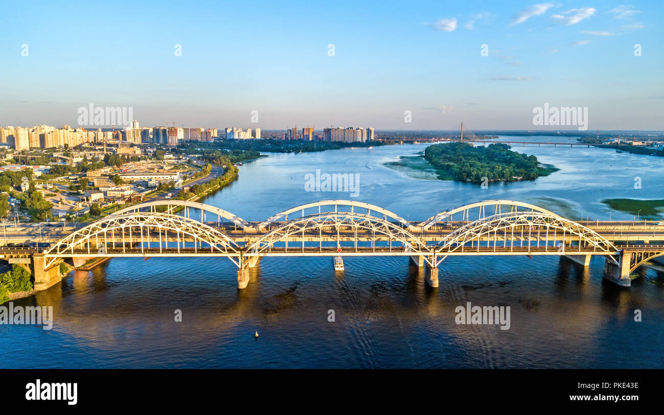 Darnytskyi railroad bridge hi-res stock photography and images - Alamy