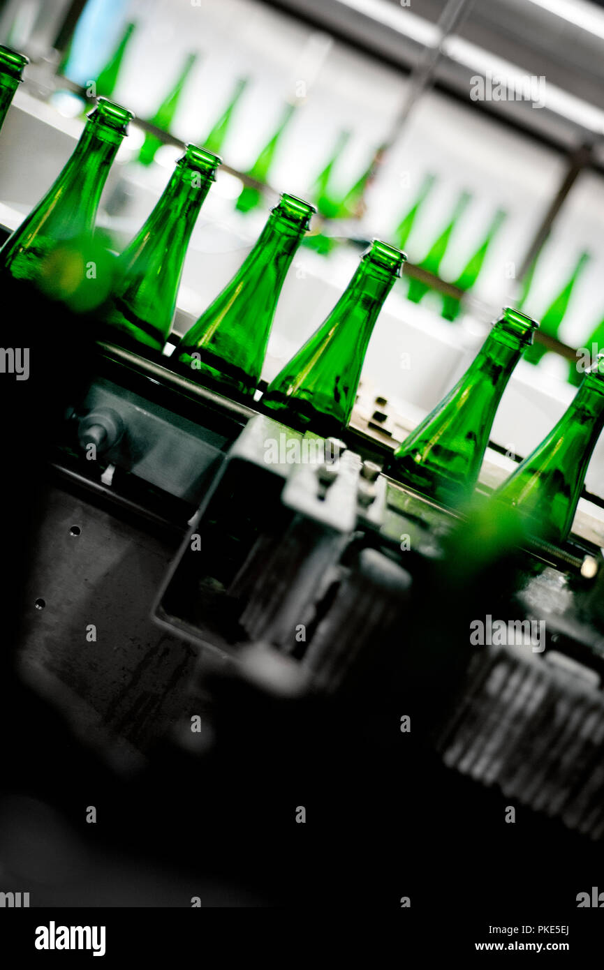 Impressions of the Lindemans family brewery based in Vlezenbeek, most ... Impressions of the Lindemans family brewery based in Vlezenbeek, most ...