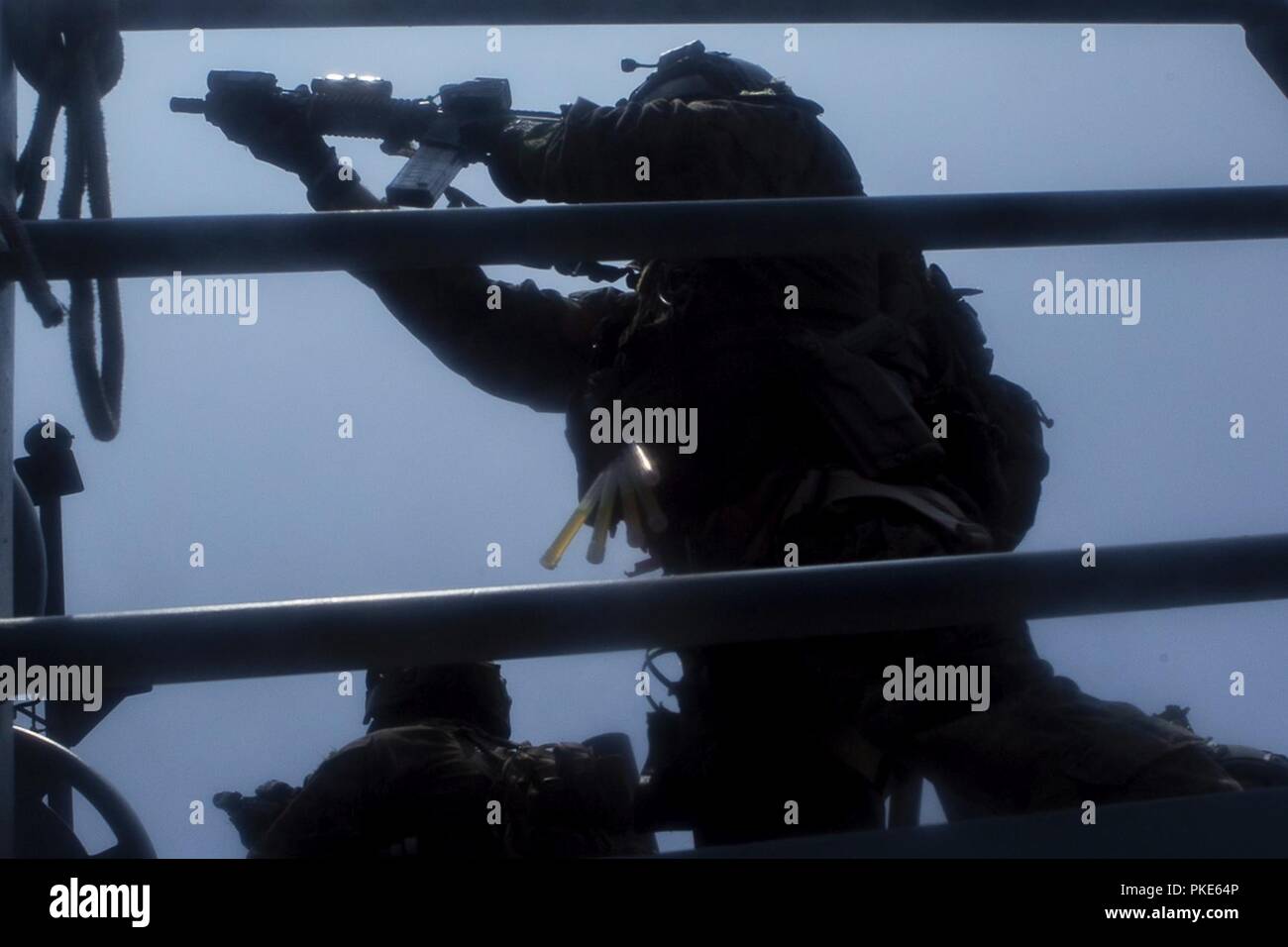 A reconnaissance Marine with the 31st Marine Expeditionary Unit's Force ...