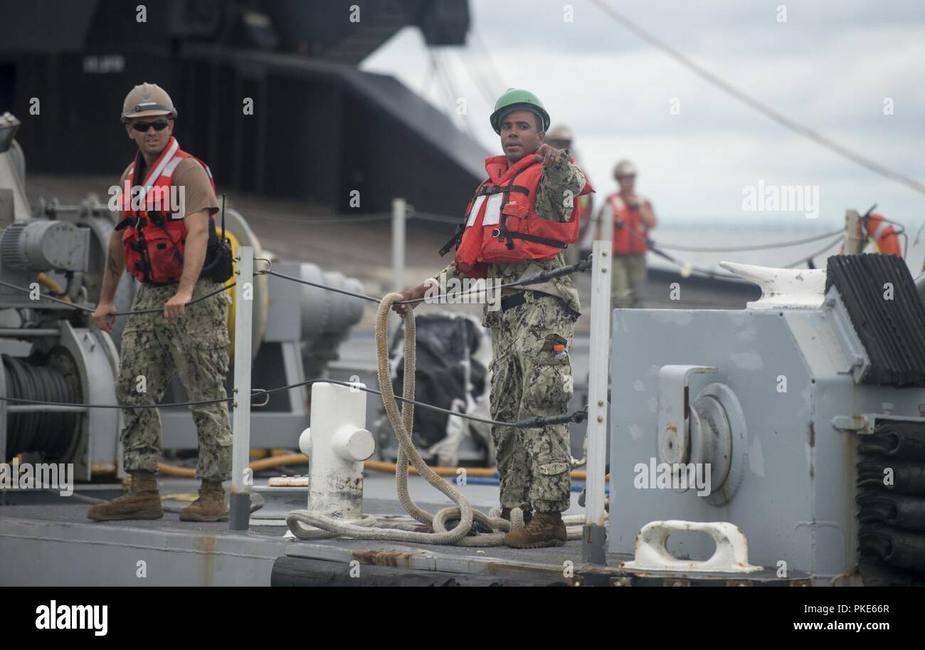 Improved navy lighterage system hi-res stock photography and images - Alamy