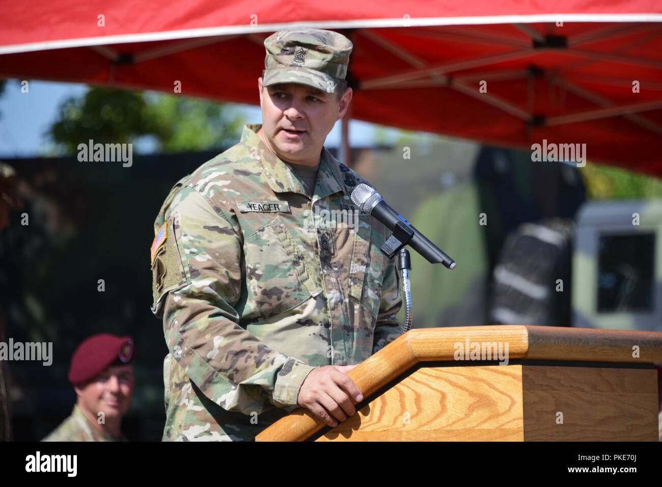 Signal communications battalion hi-res stock photography and images - Alamy