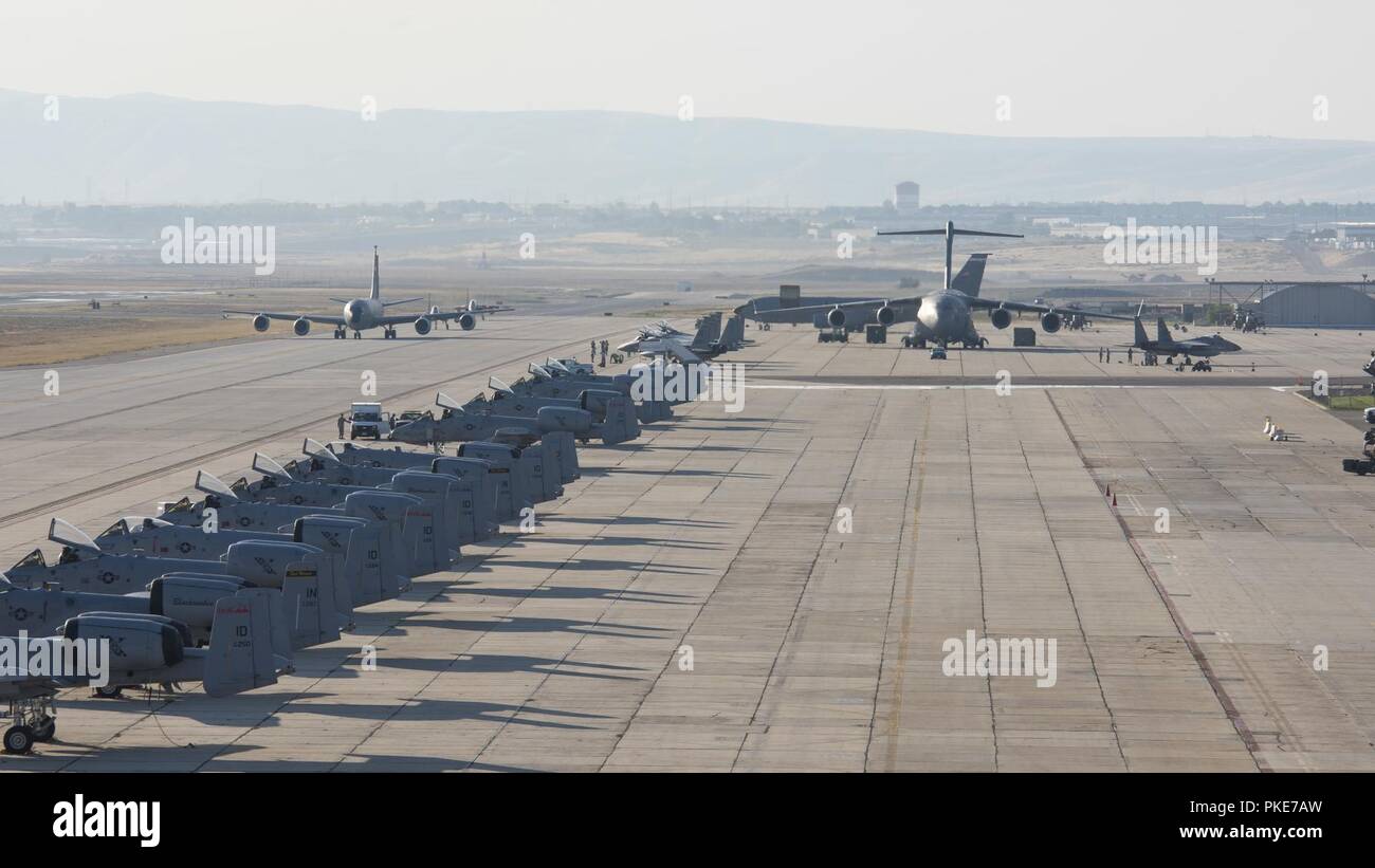 159th air refueling wing hi-res stock photography and images - Alamy