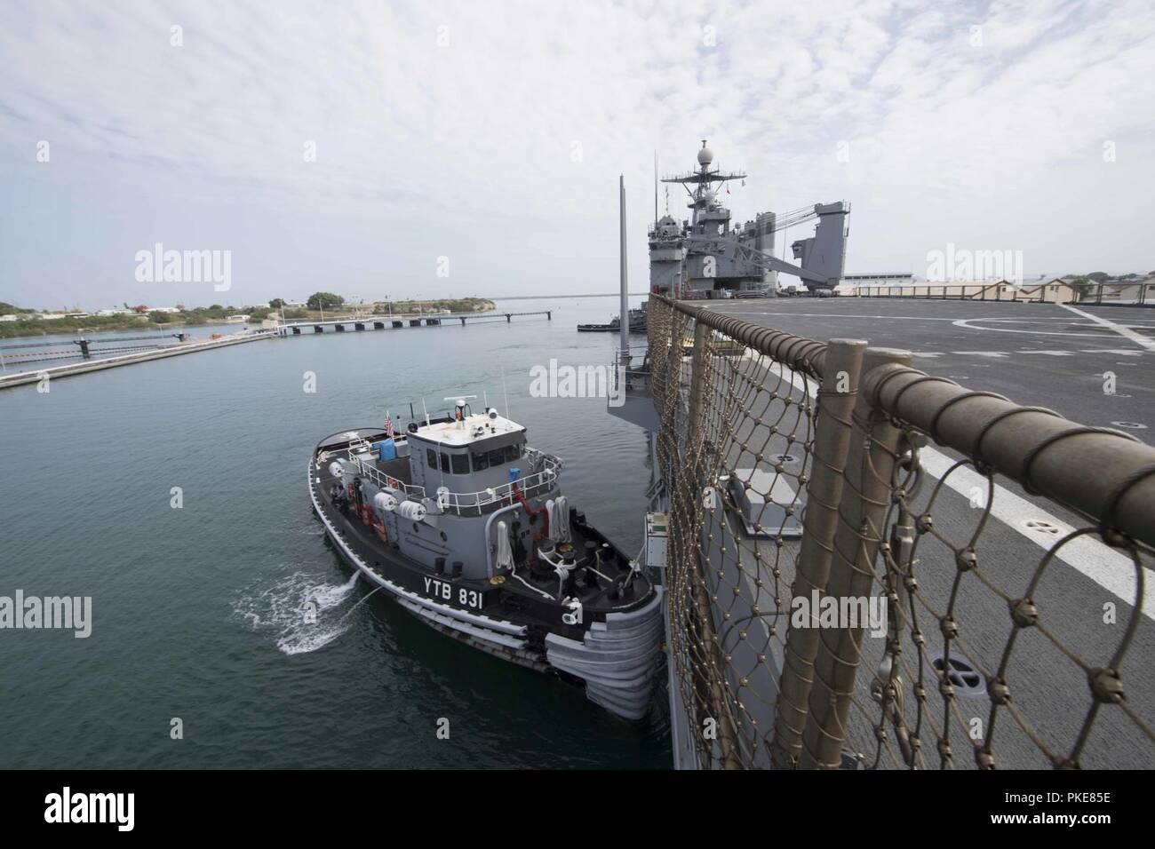 U s army tug boat hi-res stock photography and images - Alamy