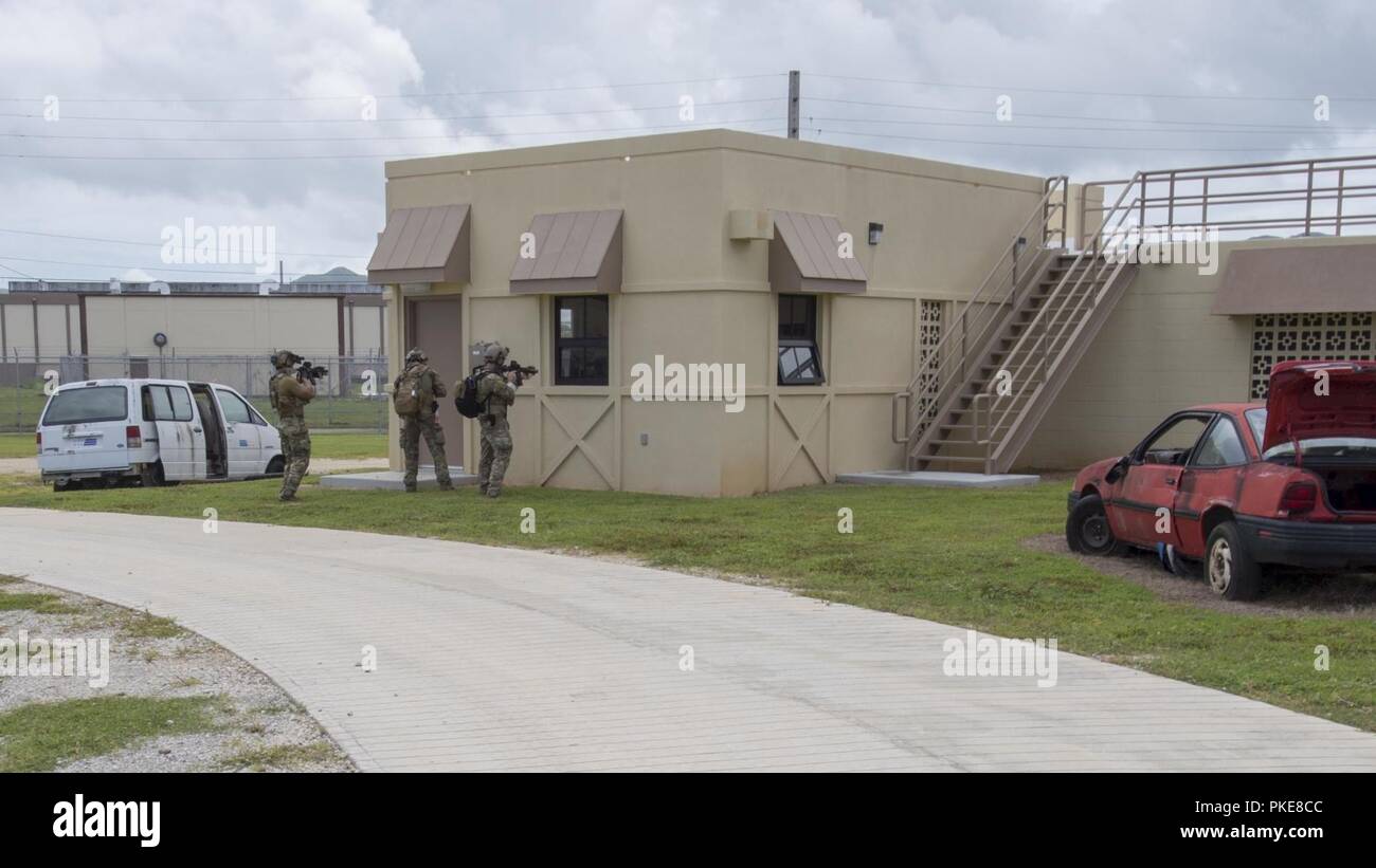 Naval expeditionary diving unit hi-res stock photography and images - Alamy