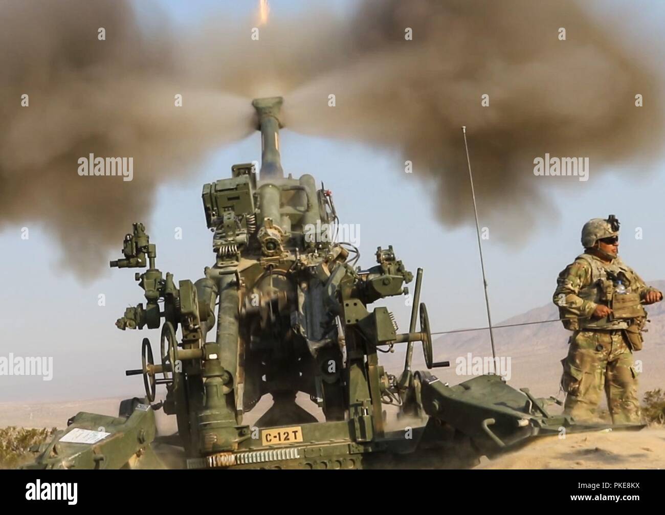 155mm artillery round hi-res stock photography and images - Alamy