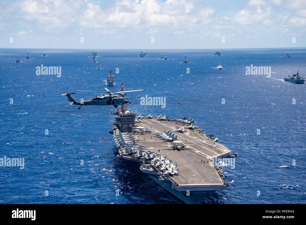 PACIFIC OCEAN (July 26, 2018) The aircraft carrier USS Carl Vinson (CVN ...