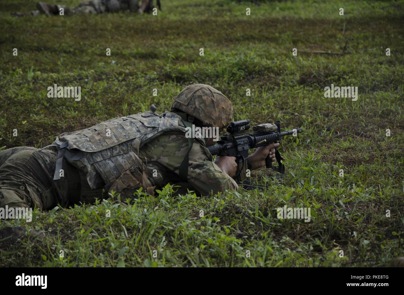 Soldiers with Charlie Company, 100th Battalion, 442nd Infantry Regiment ...