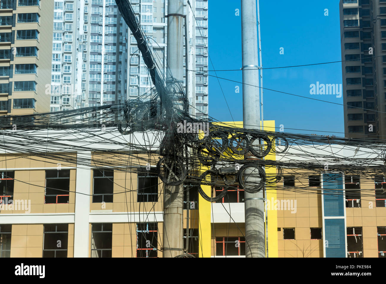 Mess of cables hi-res stock photography and images - Alamy