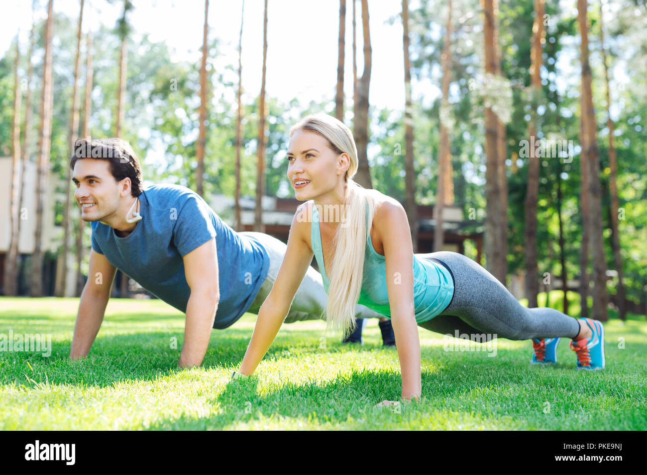 People doing activity together hi-res stock photography and images - Alamy