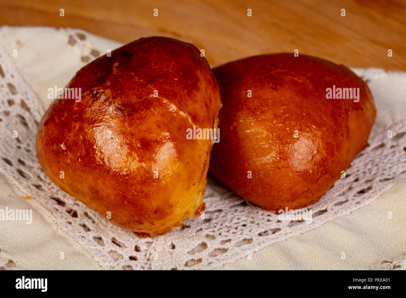 Traditional Russian pastry with meat Stock Photo - Alamy