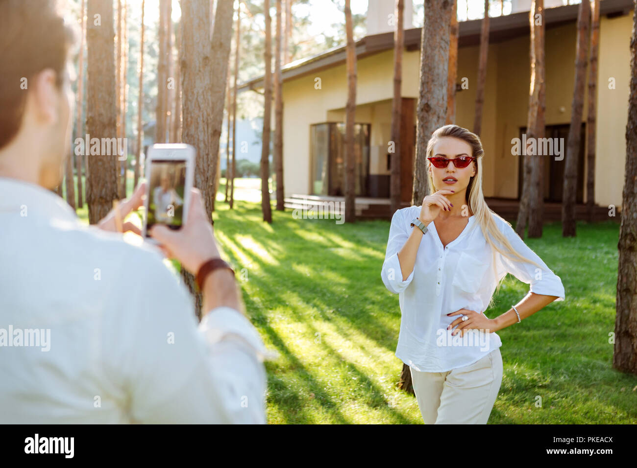 Have having a close look hi-res stock photography and images - Alamy