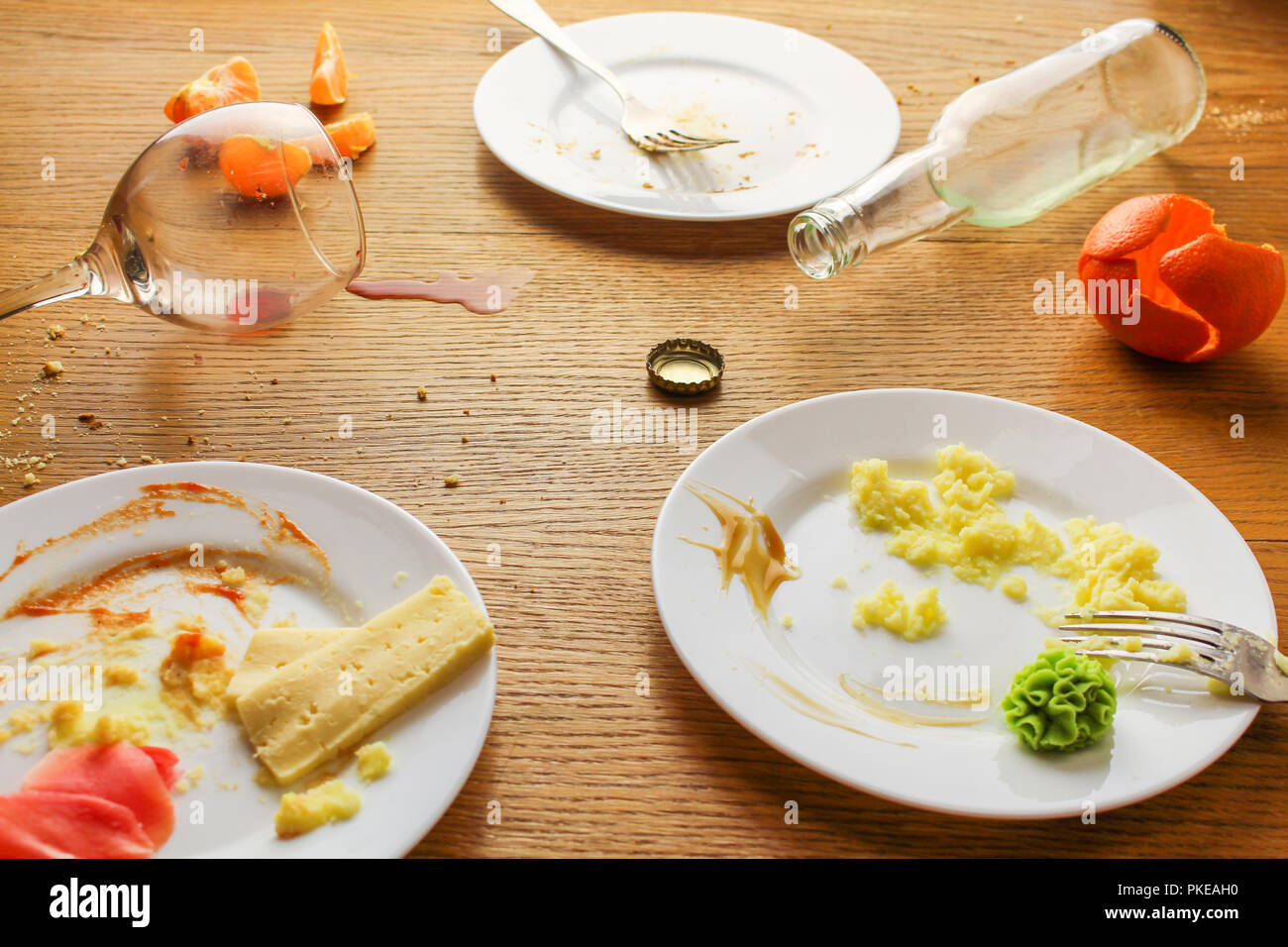 Leftover crumbs hi-res stock photography and images - Alamy