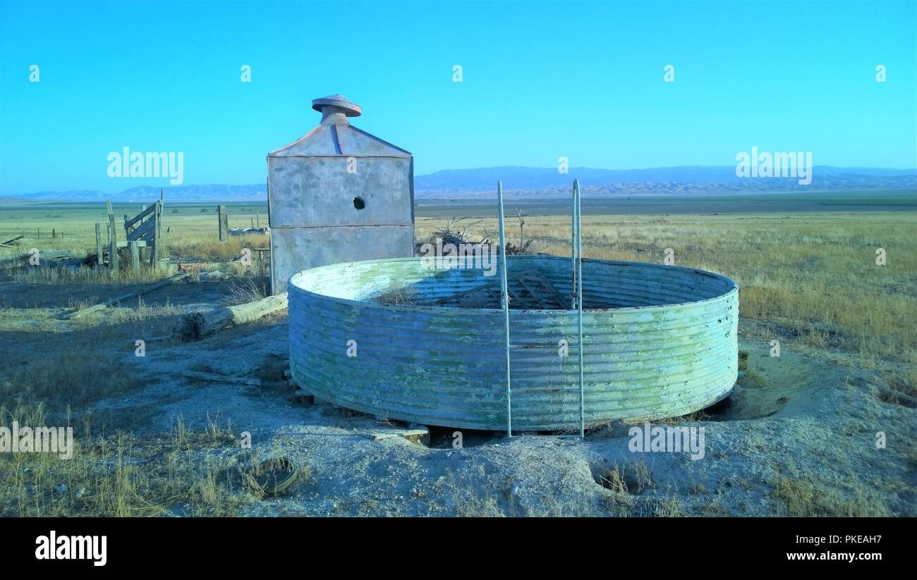 Central valley farm irrigation hi-res stock photography and images - Alamy