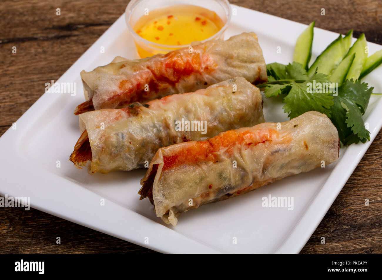 Vietnamese spring roll with prawn Stock Photo - Alamy