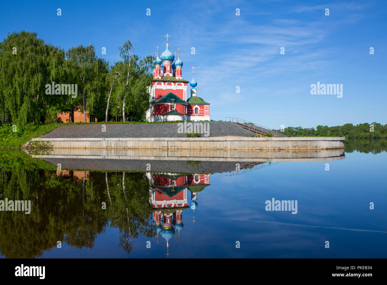 Church of prince demitry the martyr hi-res stock photography and images ...