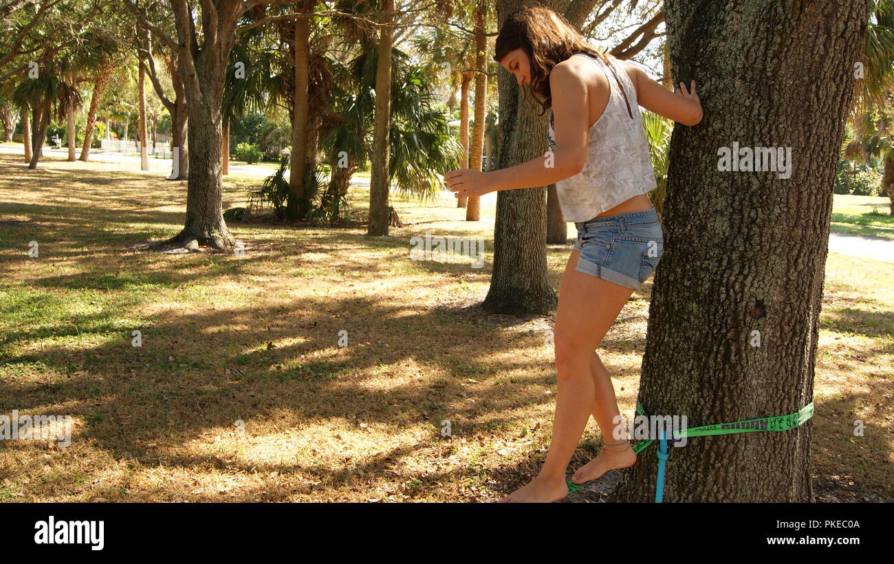 Slacline hi-res stock photography and images - Alamy