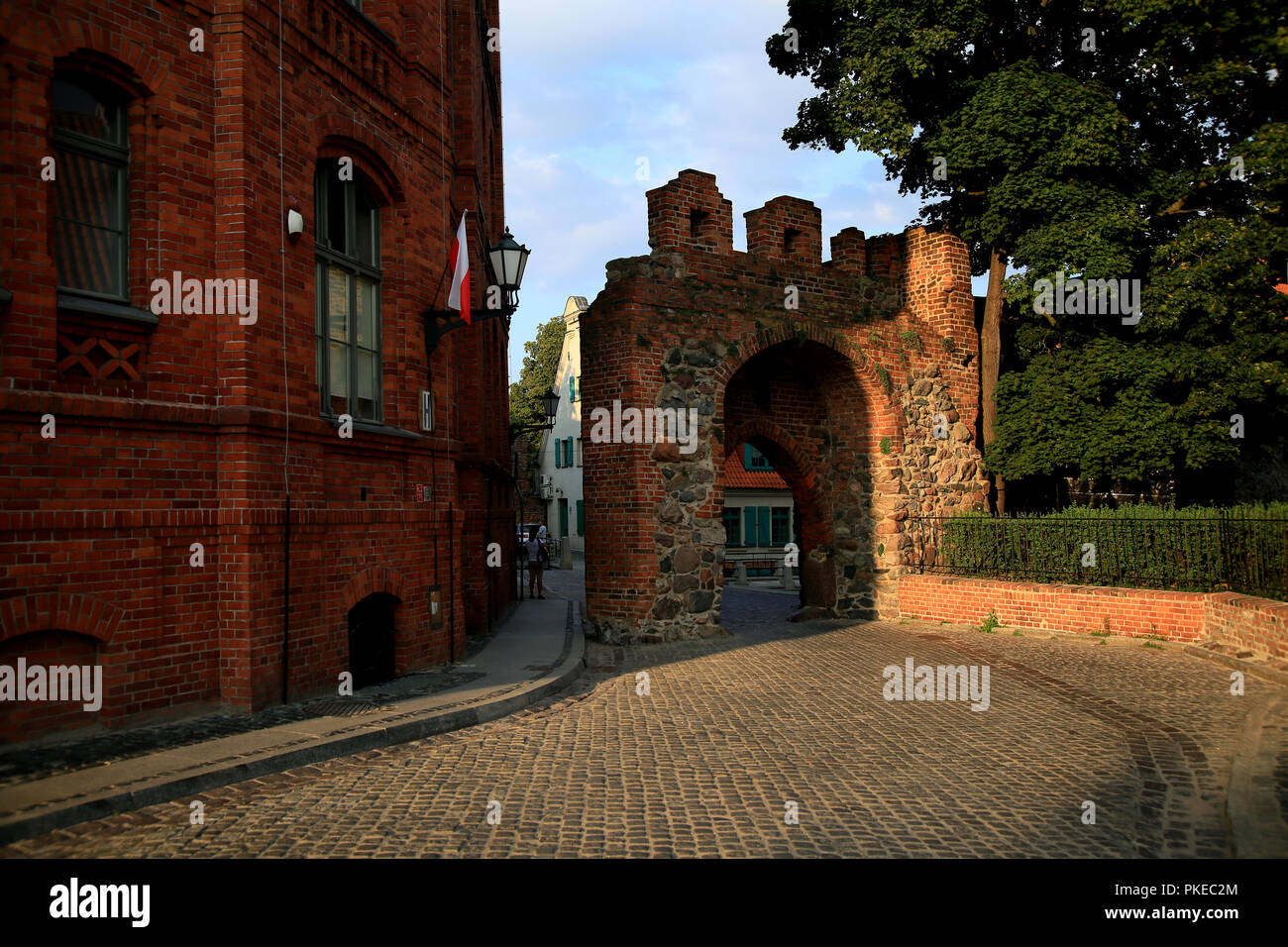 Torun poland medieval gateway ruins hi-res stock photography and images ...