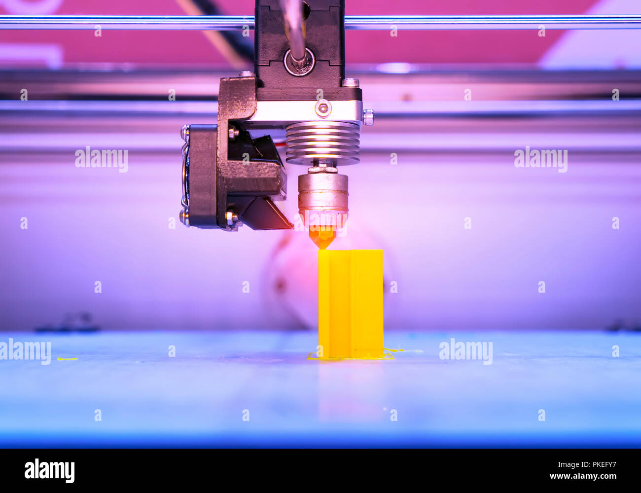 Printing 3D printer Object Stock Photo - Alamy