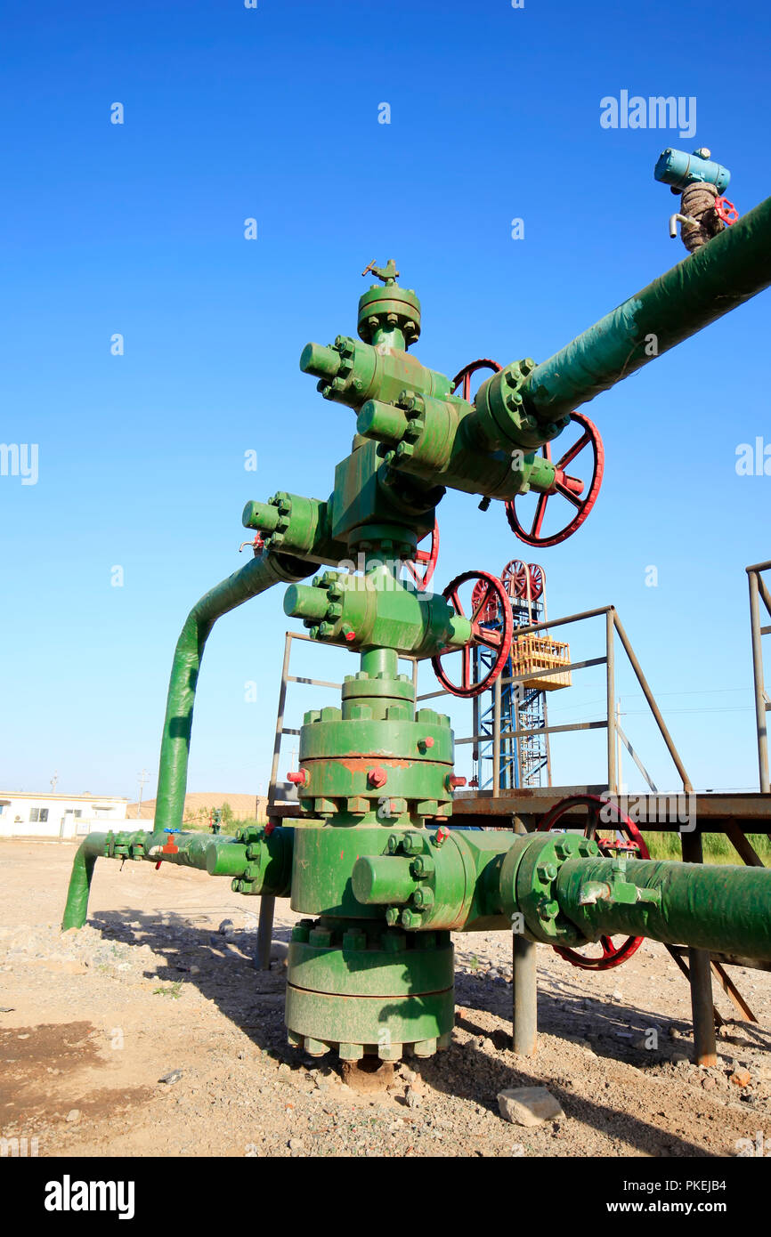 Oil pipeline in oil field Stock Photo - Alamy