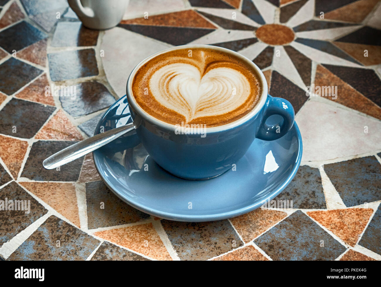 Heart shape on a cup of coffee Stock Photo - Alamy