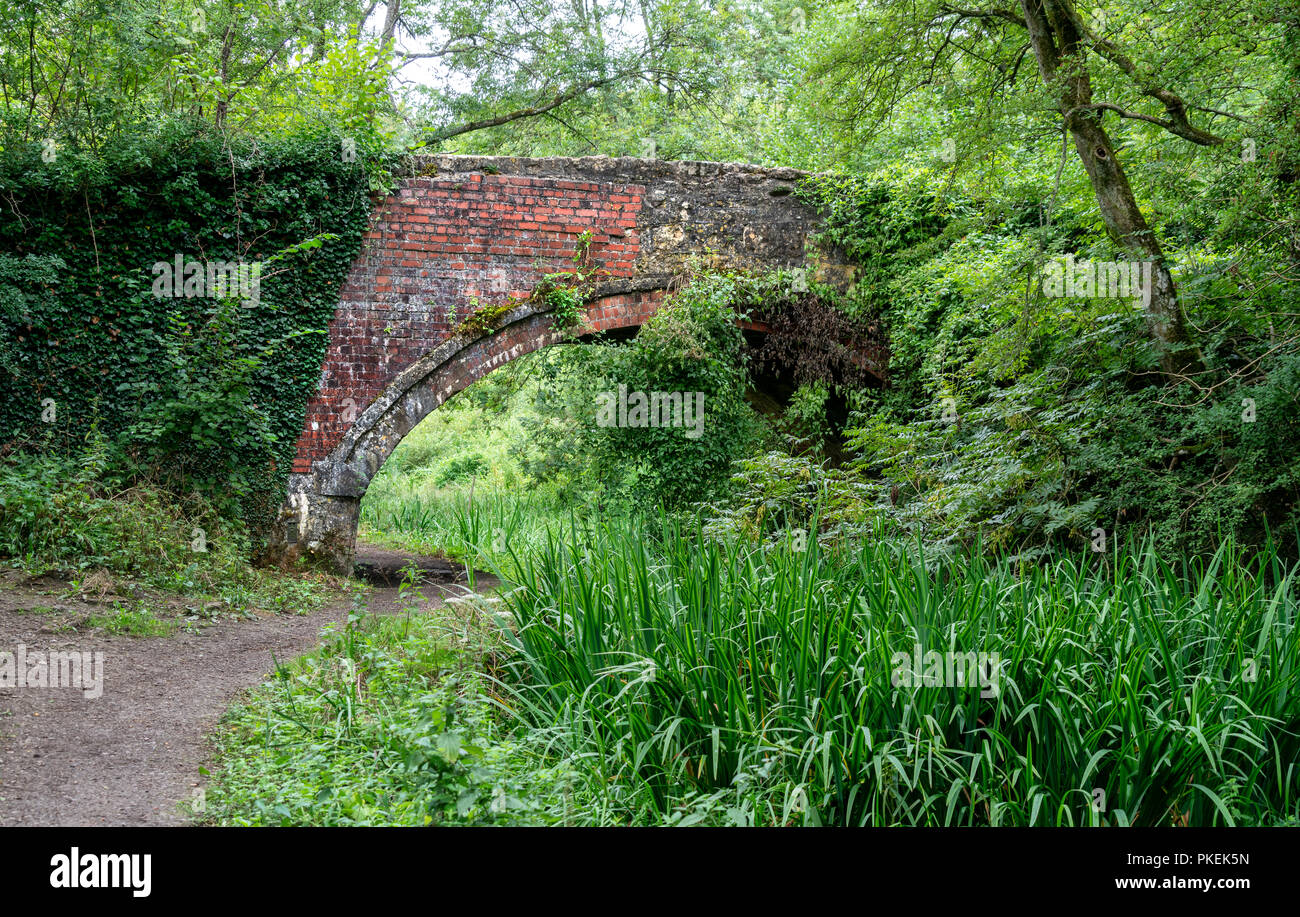 18th Century Whitehall Bridge over the disused Severn - Thames Canal ...