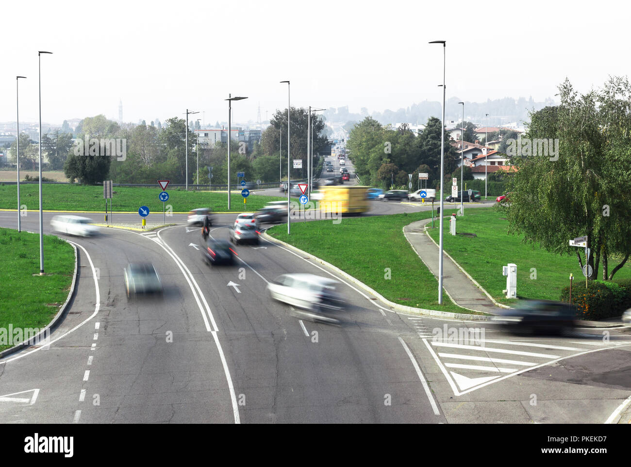 Rotary intersection hi-res stock photography and images - Alamy