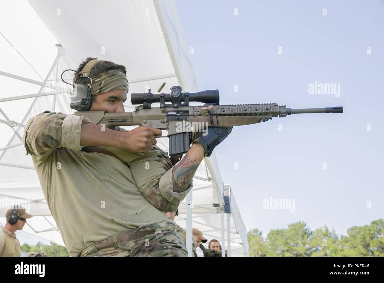 M110 semi automatic sniper system hi-res stock photography and images ...