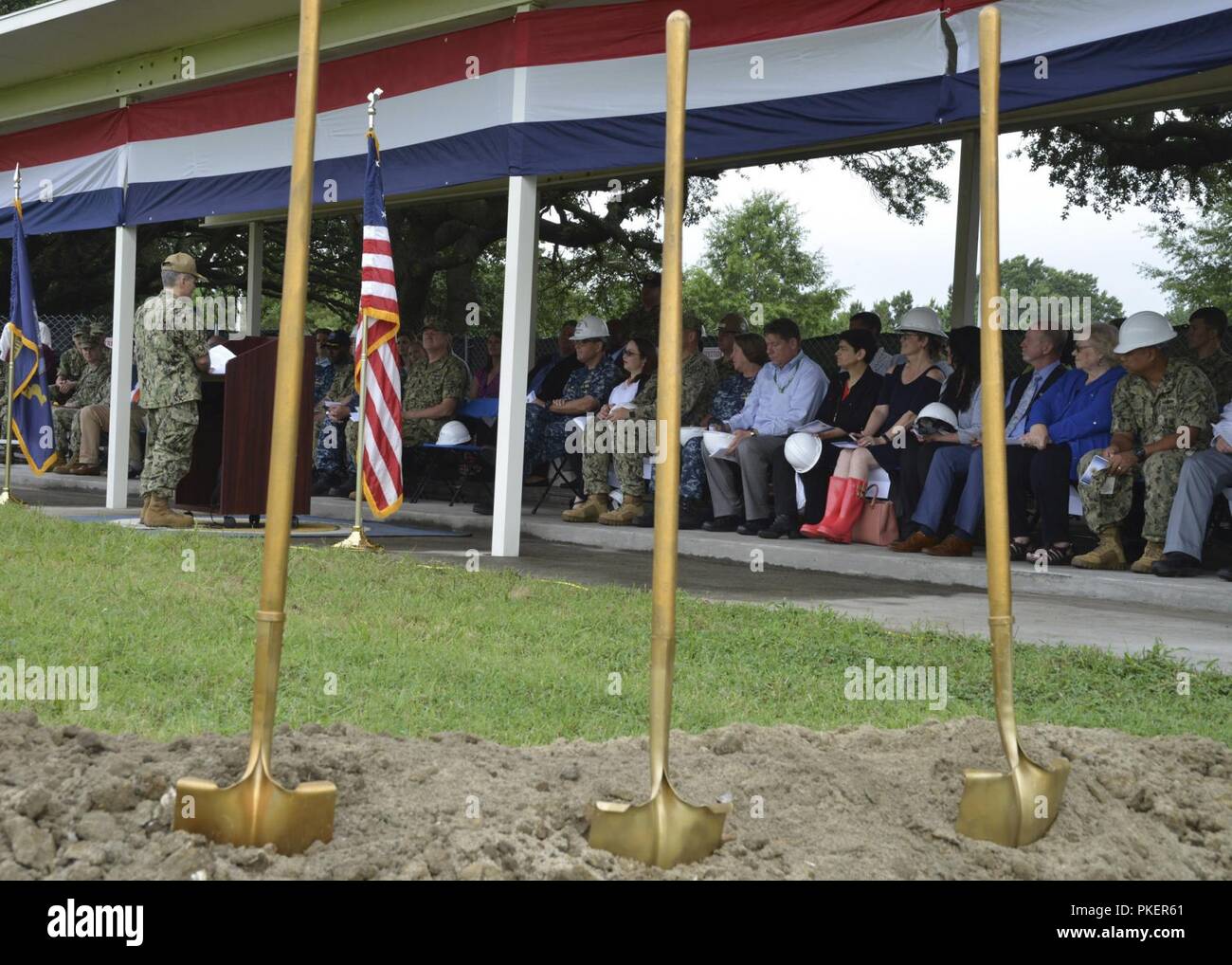 Naval computer telecommunications area station hi-res stock photography ...