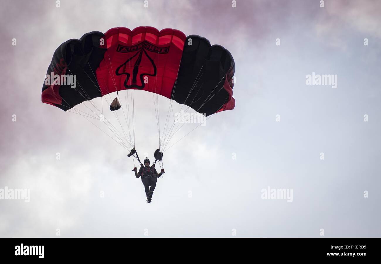 Black daggers parachute demonstration team hi-res stock photography and ...