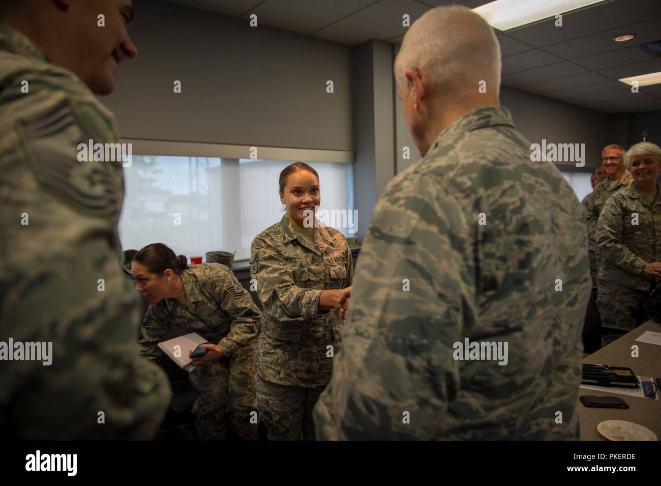 Us air force soldier kimberly hi-res stock photography and images - Alamy