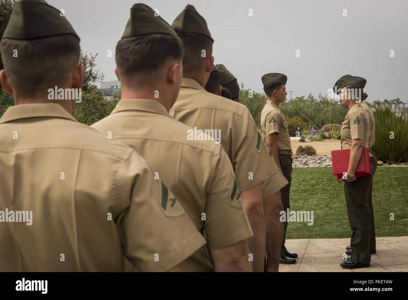 Lance corporal leadership and ethics seminar hi-res stock photography ...