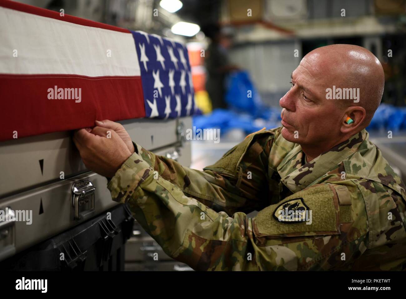 U s army mortuary affairs specialist hi-res stock photography and ...